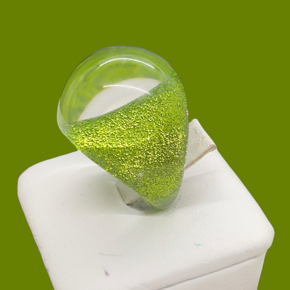 Vintage | Jewelry | Vintage Mcm Clear Green Glitter Bubble Lucite Ring ...